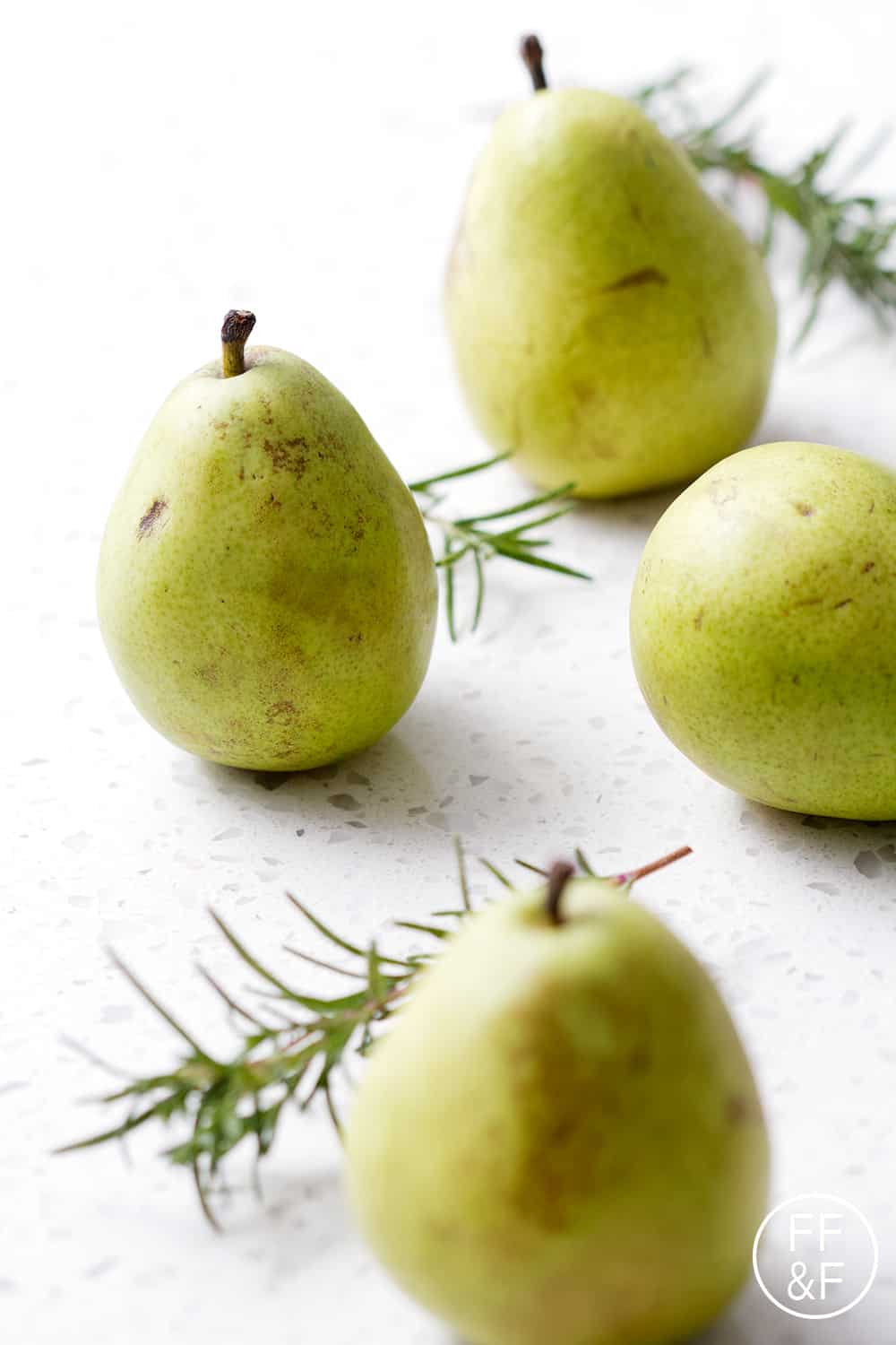Rosemary Pear Sparkler | The Honest Spoonful