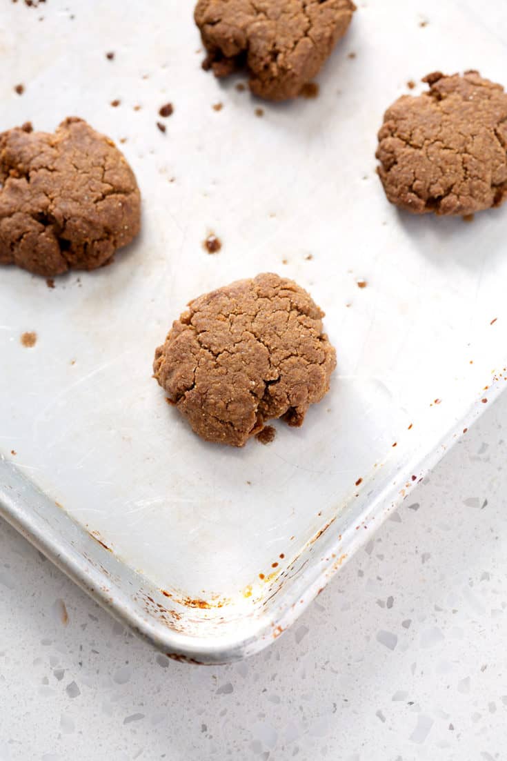 AIP Ginger Cookies (aka AIP Gingersnaps) | The Honest Spoonful