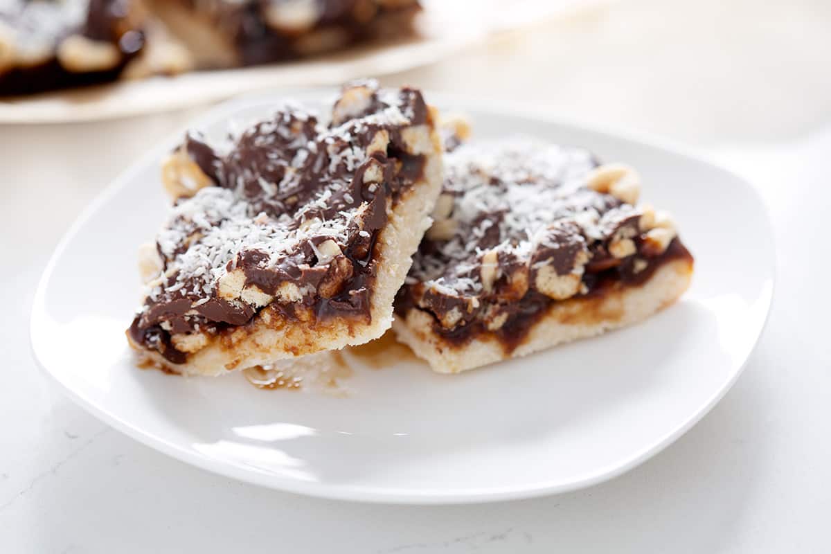 Chocolate Caramel Bars (Paleo, AIP Option) | The Honest Spoonful